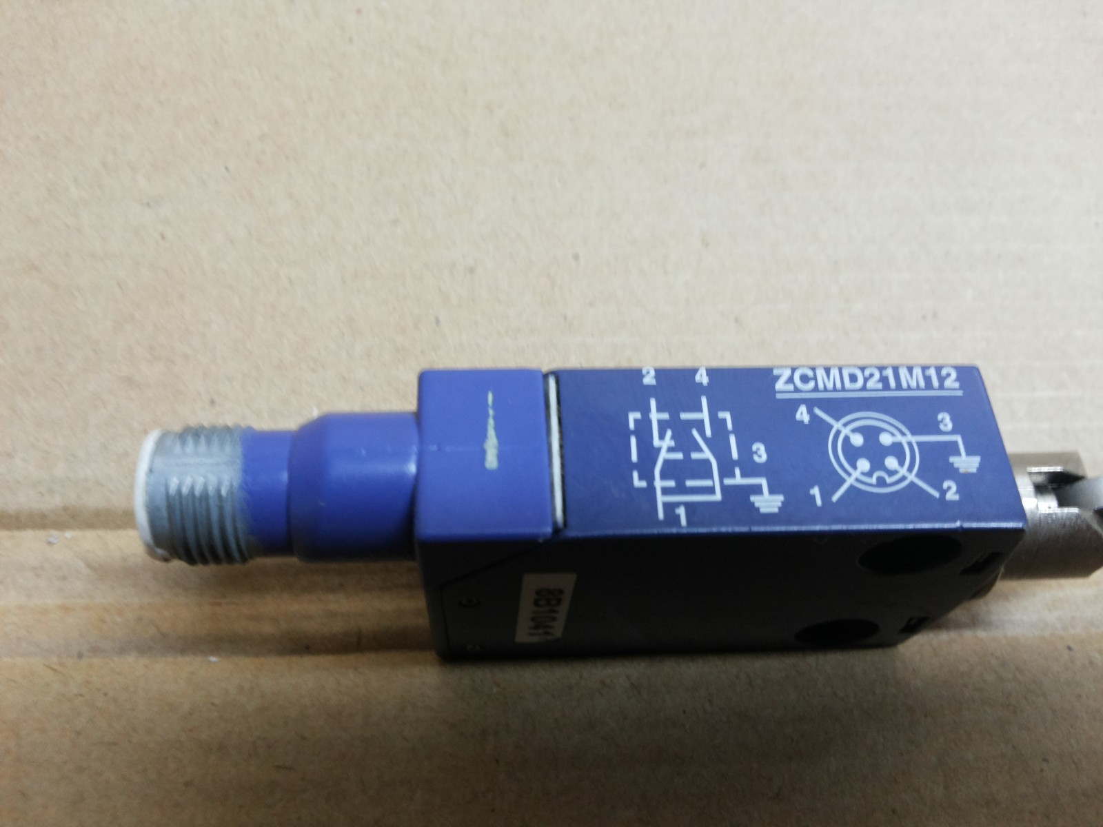 TELEMECANIQUE LIMIT SWITCH ZCMD21M12 body ZCMD - 1C/O - silver - snap ...