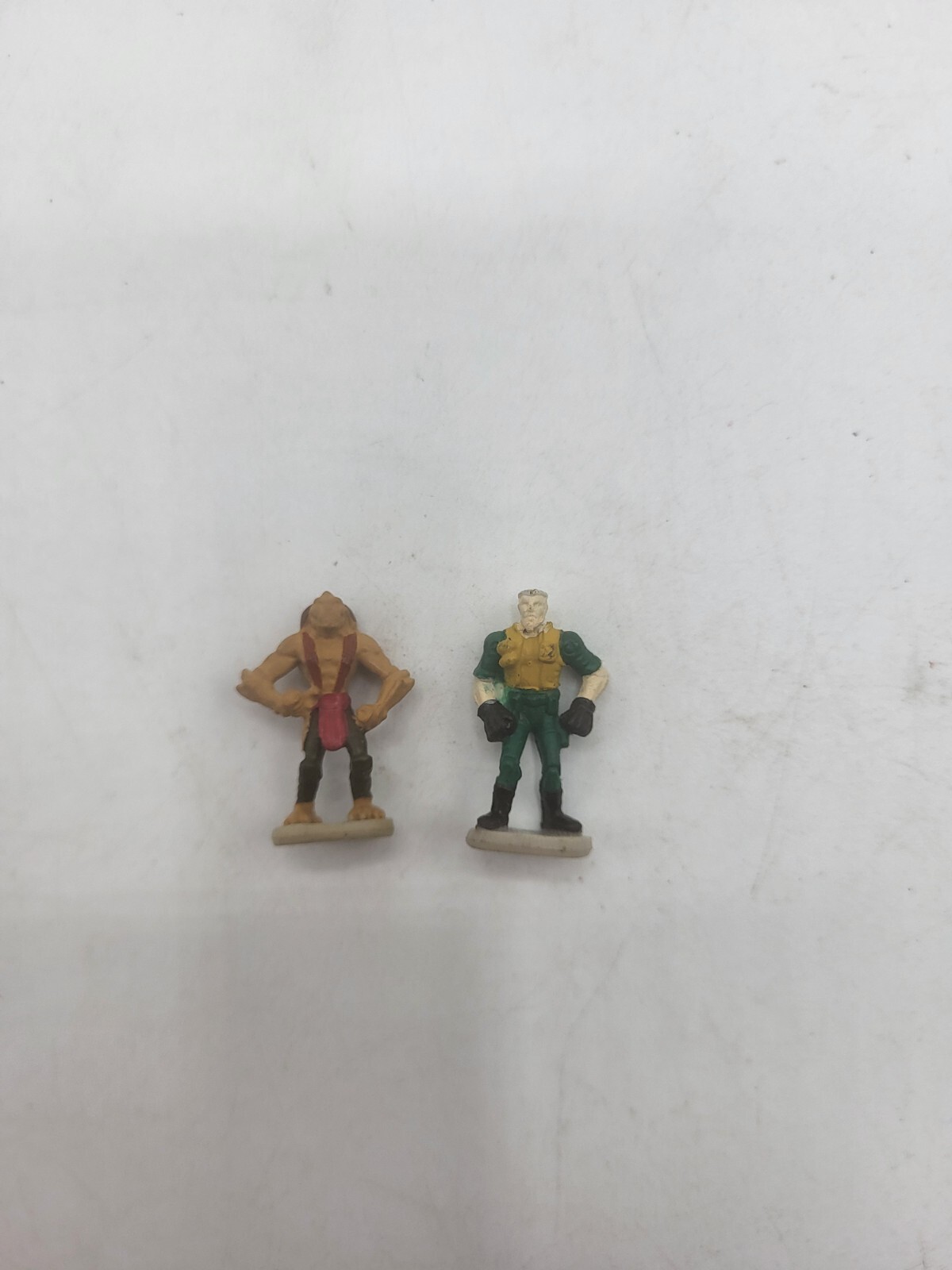 Vintage Small Soldiers Lot of 2 Micro Figures Mini Toys Archer Chip ...
