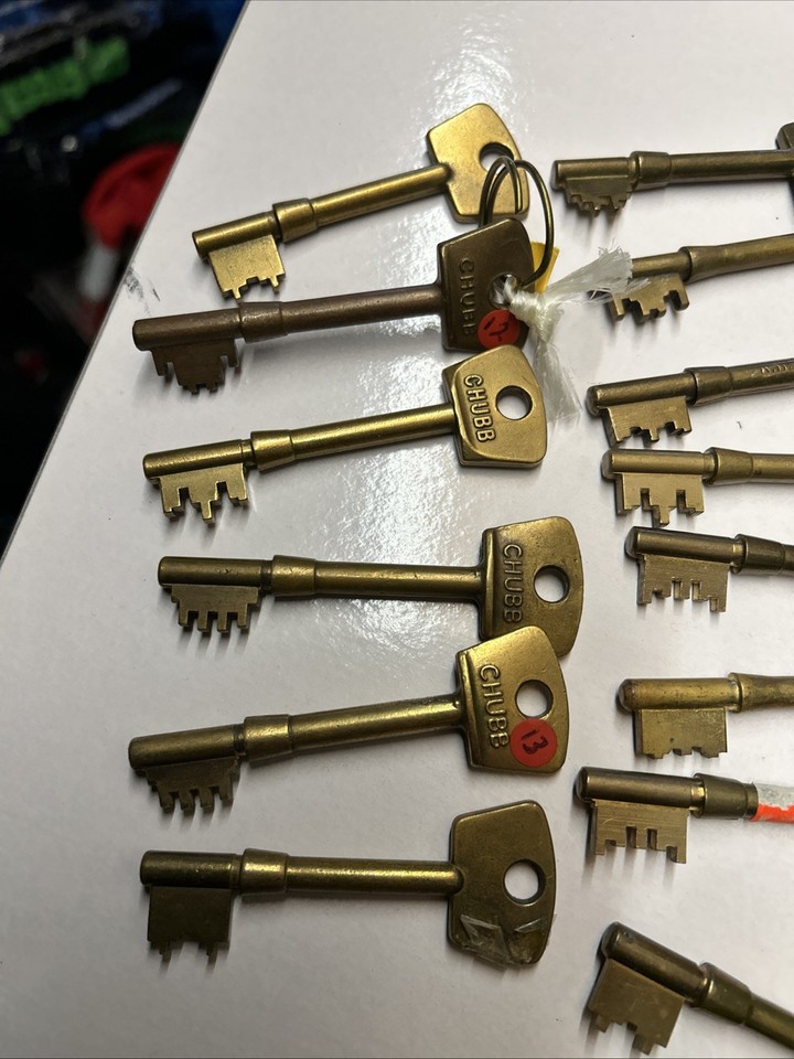 14x Old Genuine Chubb Brass Keys Antique Vintage Keys Mancave Safe ...