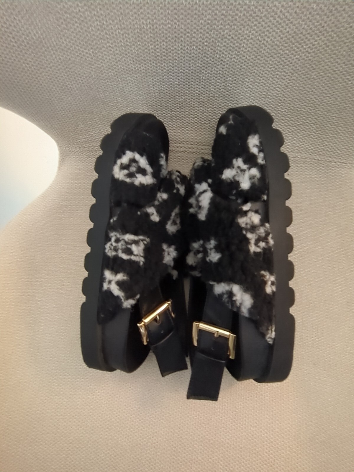 Lemonade Womens Sherpa Fluffy Platform Sandal 5 Black… - Gem