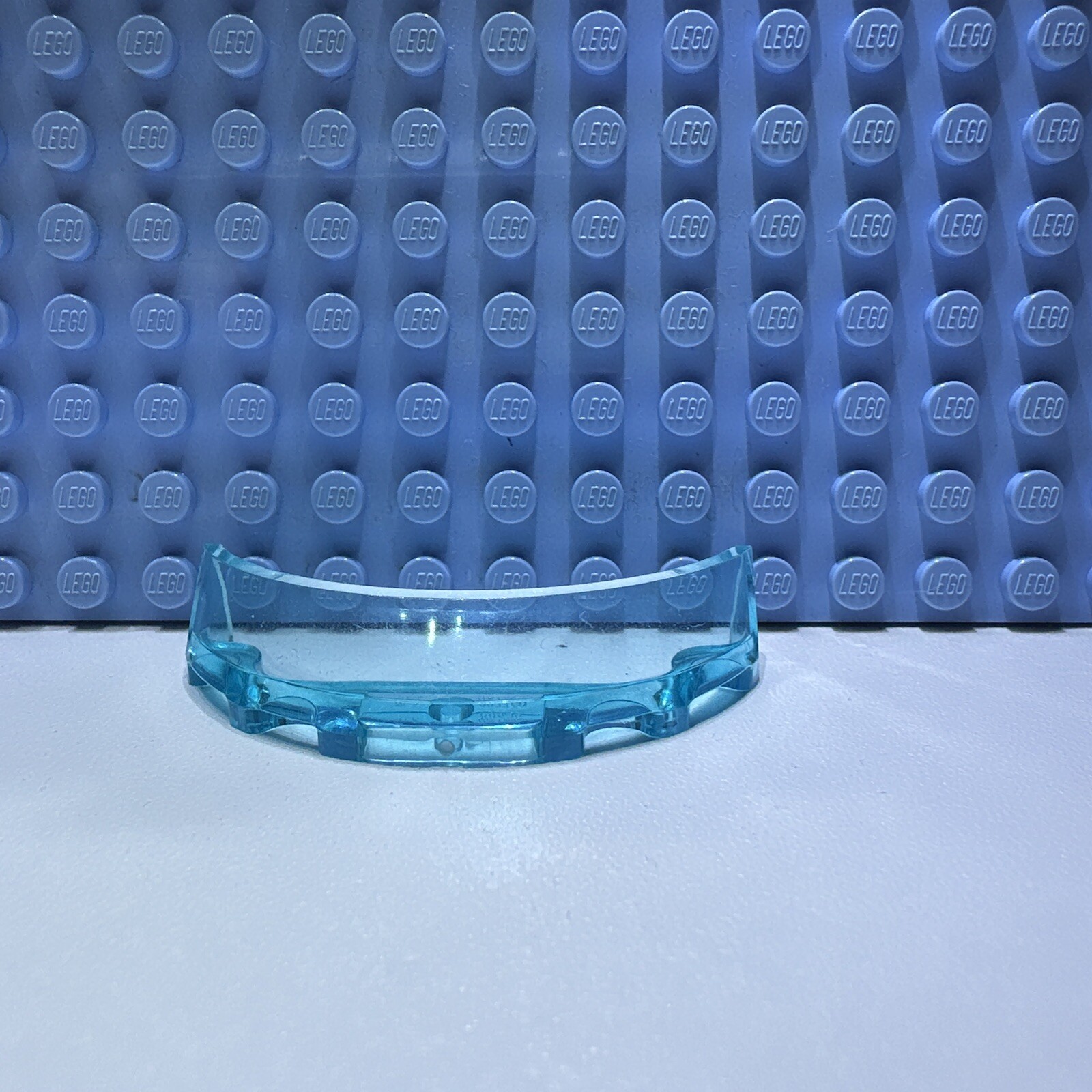 Lego Part 35298 62360 Lite Blue Windscreen 3x6x1 Curved Translucent ...