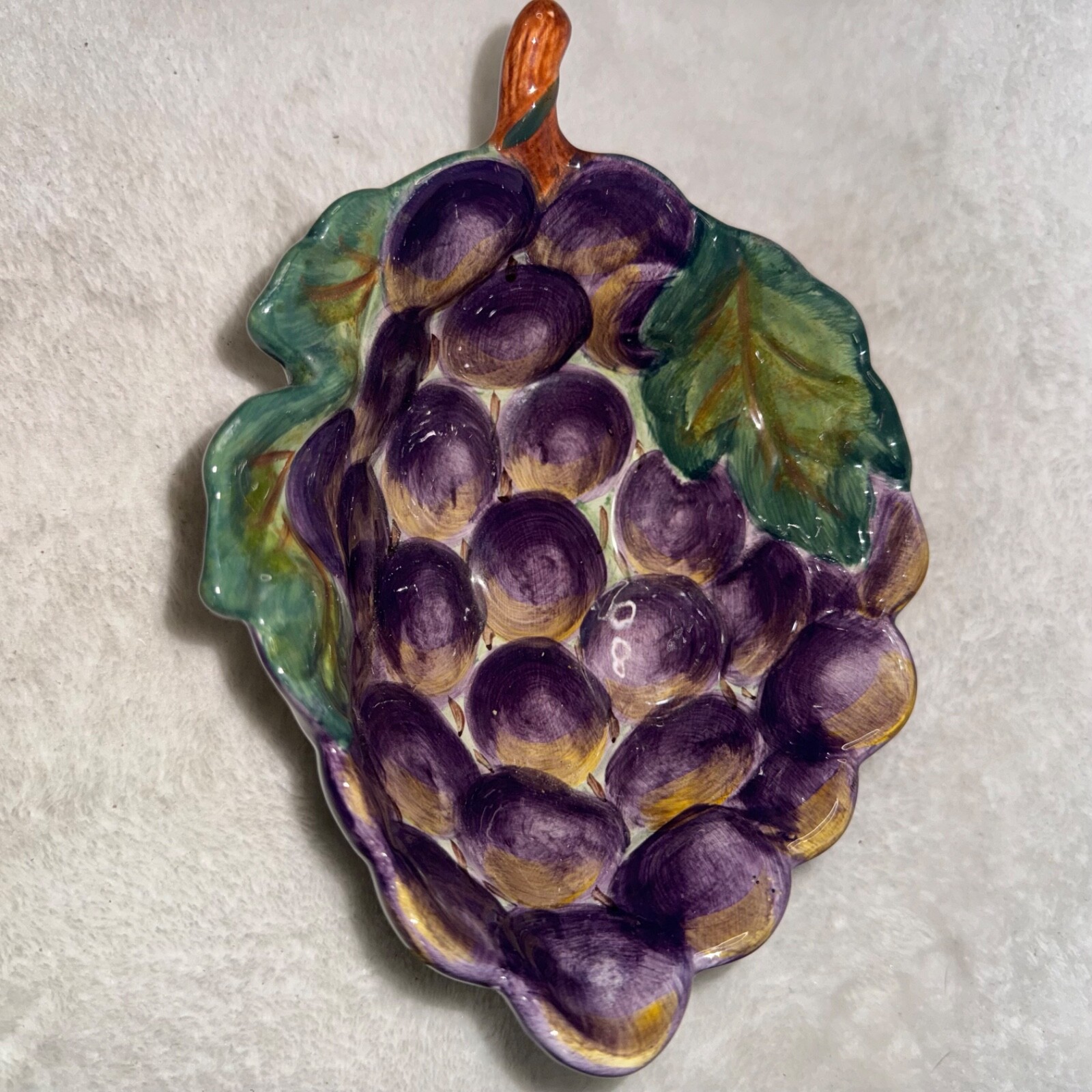 Venetian by Tabletops Unlimited bunch of Grapes ceramic decorative bowl ...