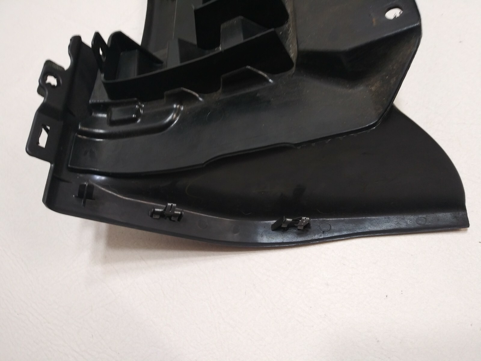 1999 2000 2001 2002 2003 2004 Jeep Cherokee Left Driver Knee Bolster ...