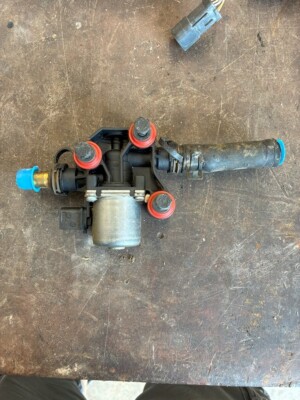 482-8401 Caterpillar DEF Heater valve 272D2 299D2 D3 | eBay