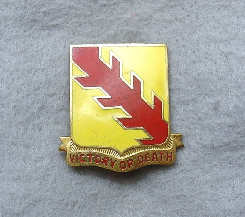 US Army 32nd Armor DI DUI CREST CB P Hallmark Poellath German made (JU2 ...