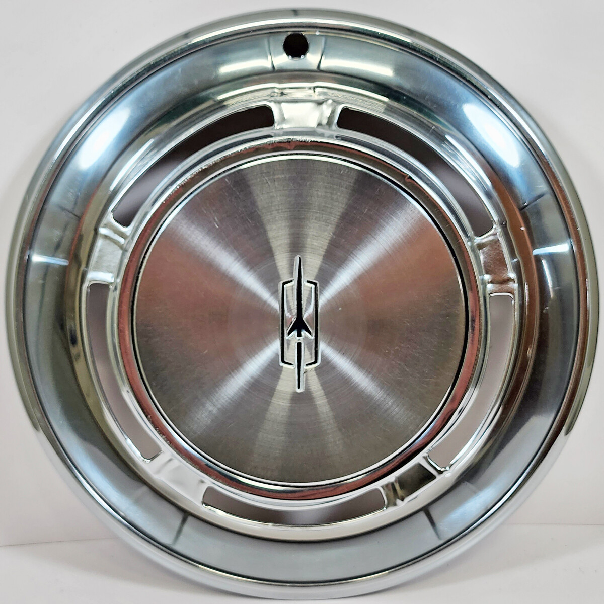 1970 Oldsmobile F85 # 4020 14" Hubcaps / Wheel Covers GM Part # 404977 ...