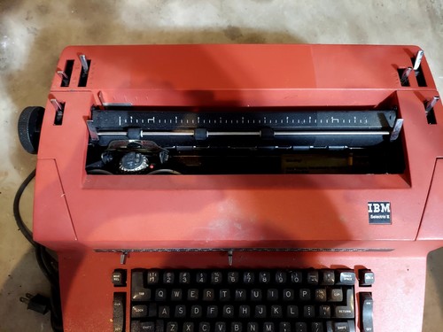 VINTAGE IBM SELECTRIC II - Red Correcting Typewriter .powers On ...