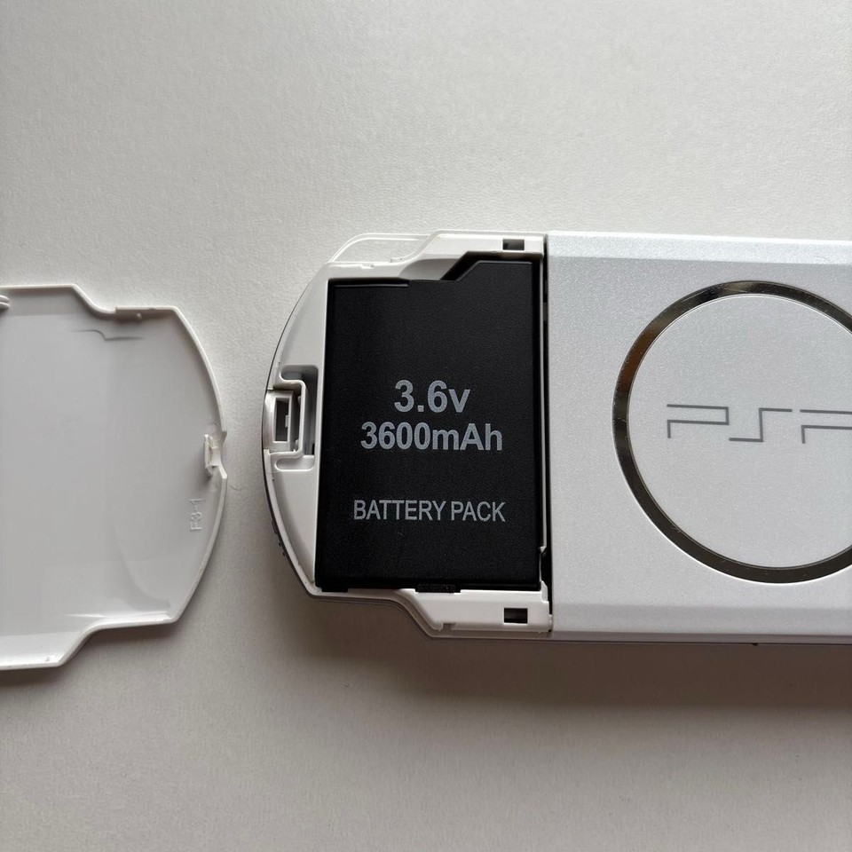 Sony PSP-3000 Pearl White Console w/ Box, Manual, Charger & Battery ...