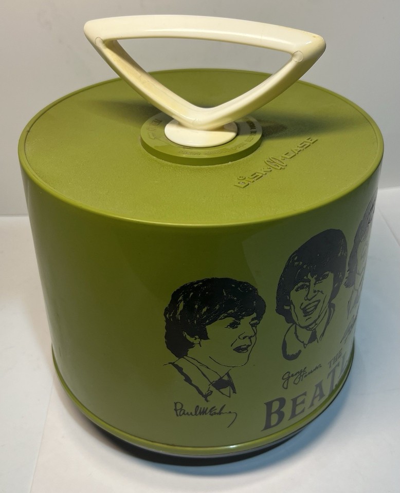 The Beatles Disk-Go-Case Rare Vintage Green | eBay