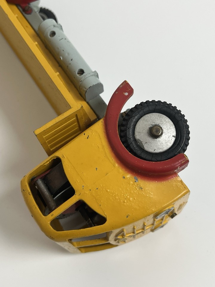 Shackleton Foden FG-6 Wheel Flatbed Yellow Red Clockwork Model Original ...