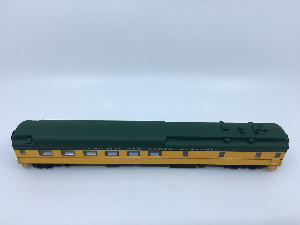 HO Walthers 932-10156 Chicago North Western Heavyweight Diner Passenger ...