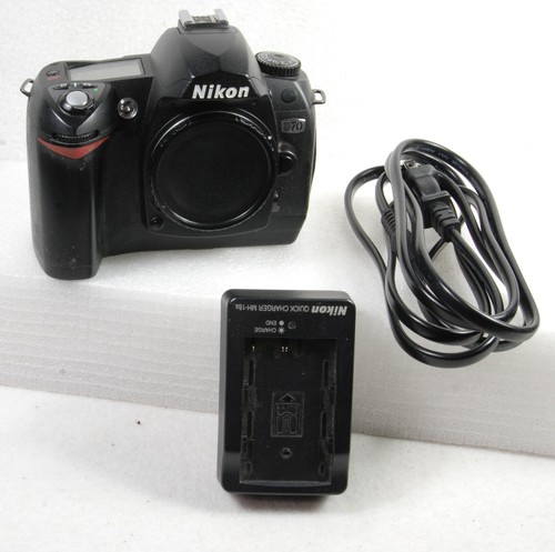 Nikon D70 6.1 MP DSLR Camera Body with charger, battery, CF card | eBay