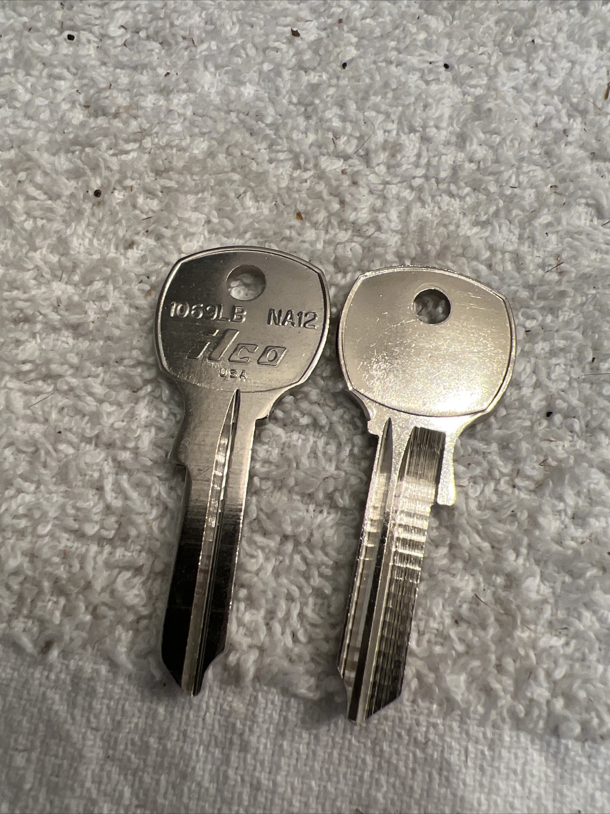 Lot Of 2 New National Hardware Ilco 1069LB EZ NA12 Blank Mailbox Keys ...
