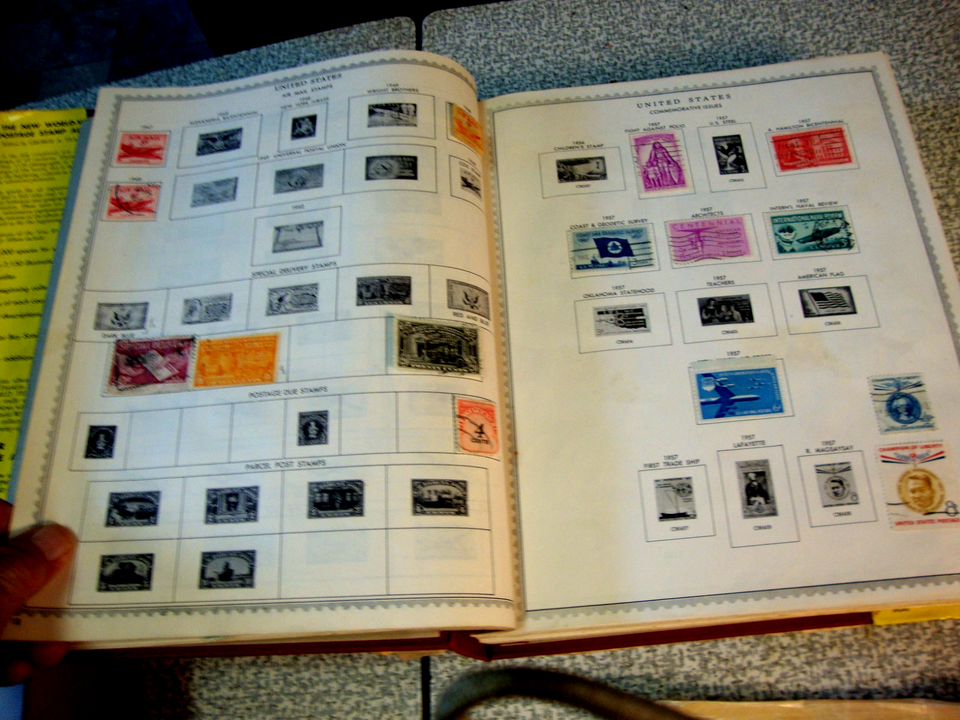 Minkus 1953 New World Wide Postage Stamp Album TONS OF STAMPS! | eBay