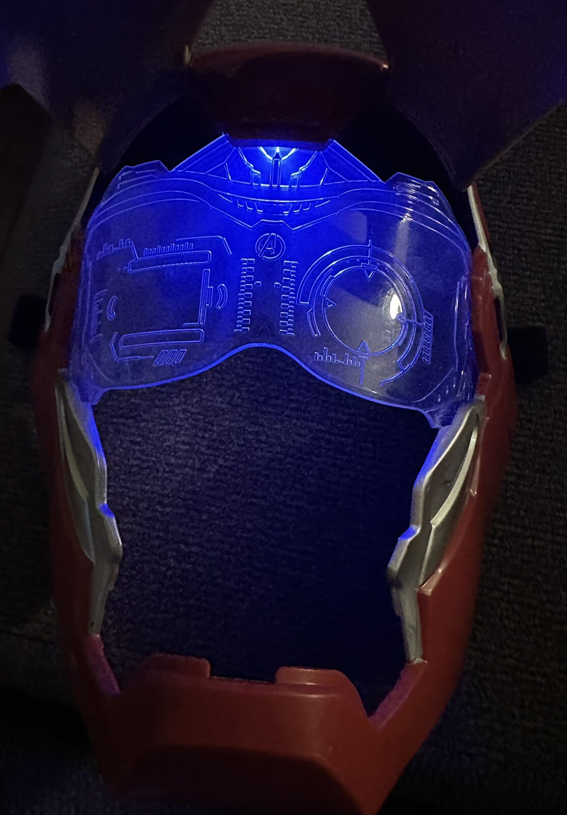 Iron Man LIGHT UP Mask Role Play Hasbro 2019 Marvel A… - Gem