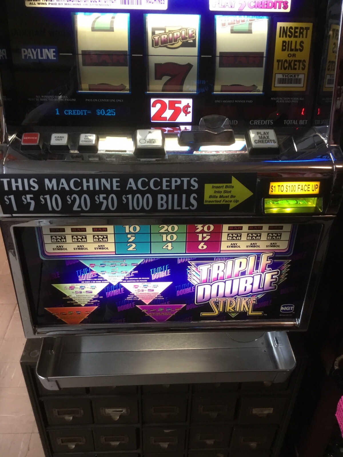 IGT Triple Double Strike Slot Machine Round Top 25cent. | eBay