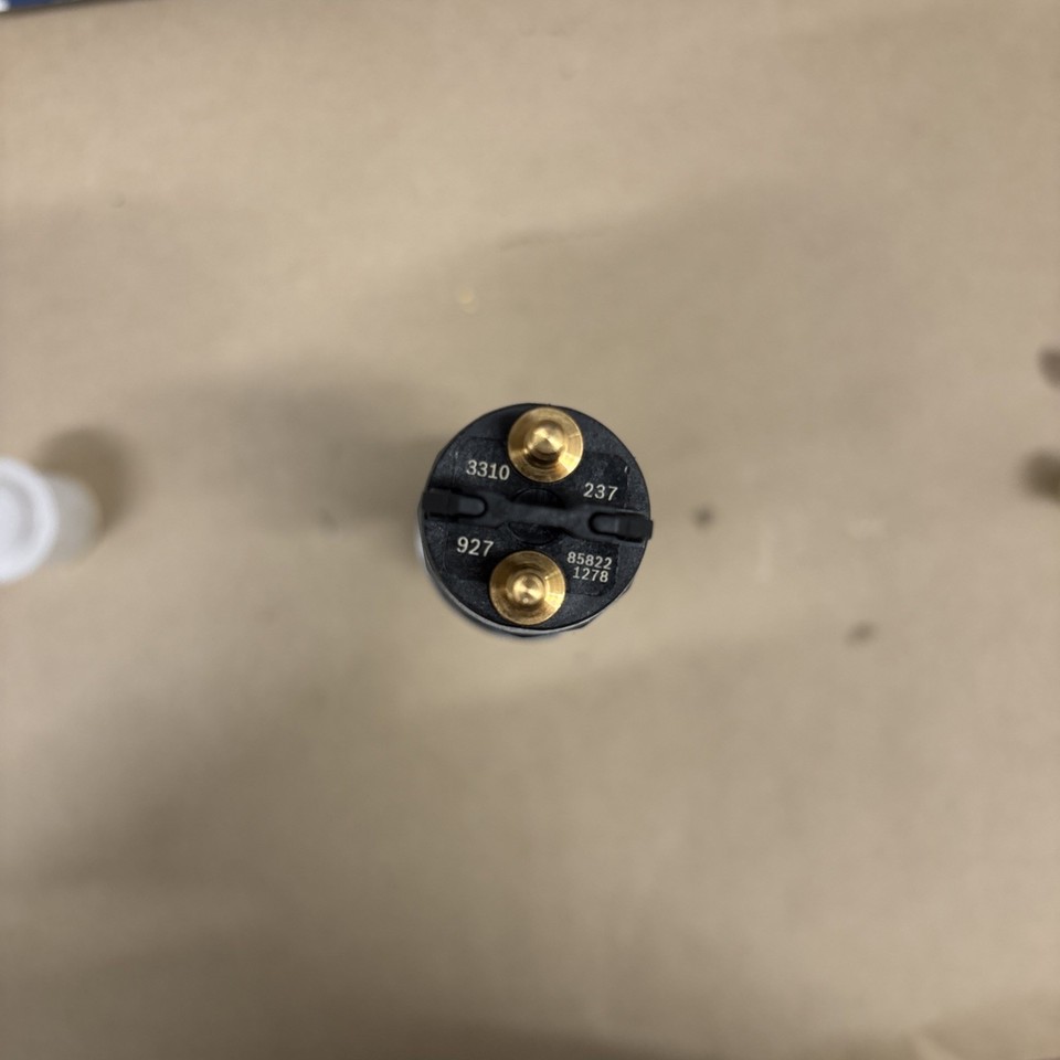 Genuine NEW OE Case Cummins 8.3L ISC ISL 0445120237 5263310 Diesel Fuel ...