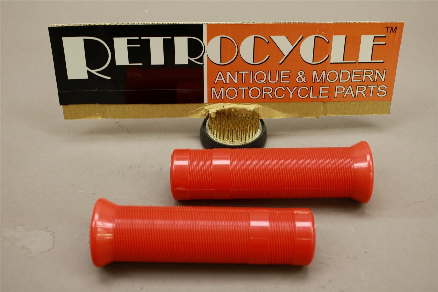 Chicago Cycle Supply Red Grips 5.5" total length for 1" bars - NOS | eBay