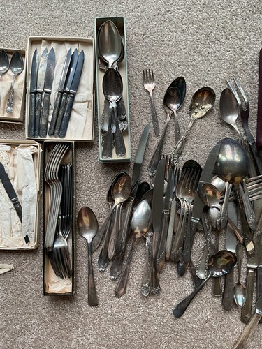 SCRAP CRAFT LOT ANTIQUE SILVERPLATE MIXED SPOONS FORKS KNIVES VINTAGE ...