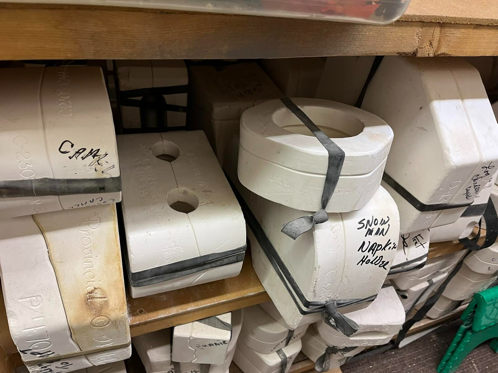 LOT SLIPCAST CERAMIC SLIP MOLDS - HOLIDAY - SANTAS / PUMPKINS / EASTER ...