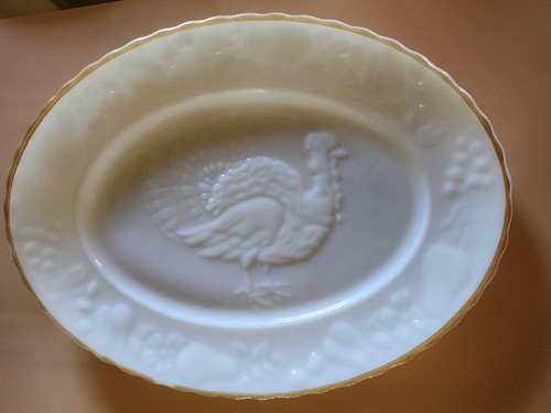 Vintage Thanksgiving Turkey Platter Anchor Hocking 15” Milk Glass USA ...