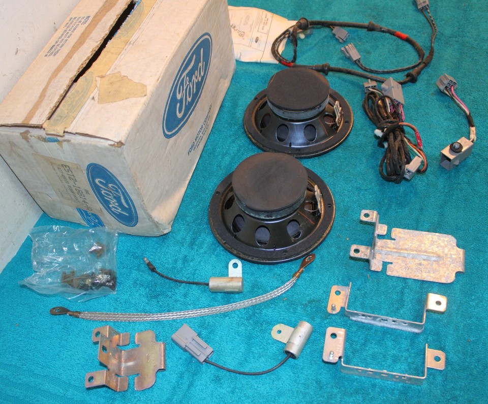 1982-1986 Ford F100 150 F250 F350 Bronco NOS RADIO STEREO SPEAKER ...