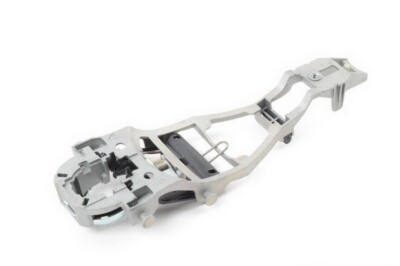 NEW GENUINE VW GOLF MK5 MK6 FRONT DOOR HANDLE MOUNTING BAR RIGHT O/S ...