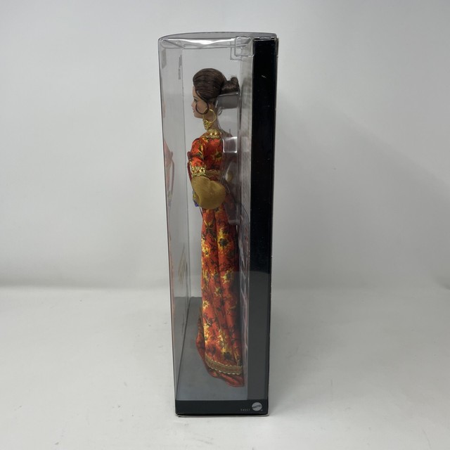 Solitaire Live and Let Die James Bond 007 Barbie Doll 2010 Mattel T4551 ...