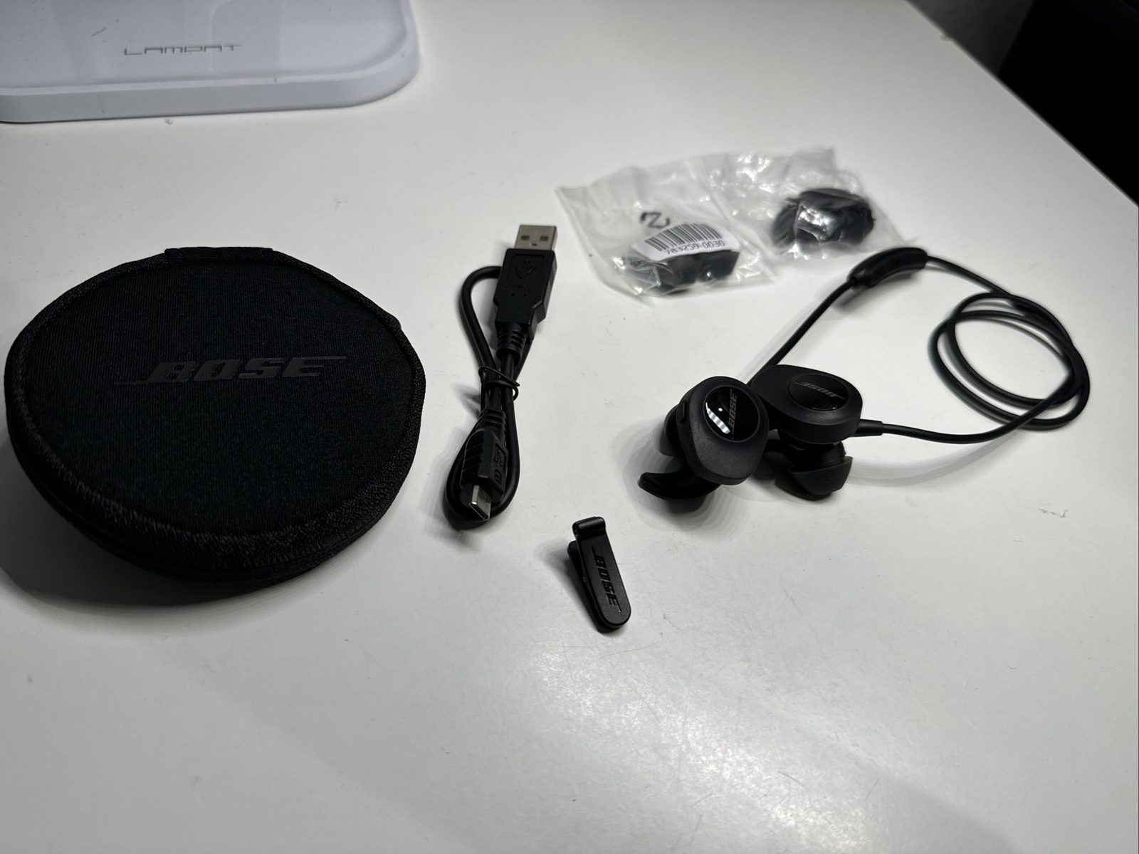 USA Bose SoundSport Wireless Bluetooth In Ear Headphones Earbuds - Black
