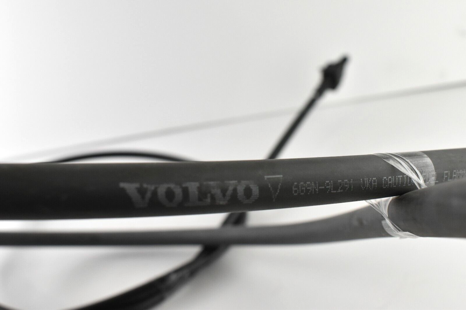 Factory OEM VOLVO 2009 09 VOLVO S80 3.2L FUEL HOSE LINE 6G9N-9L291-VKA ...