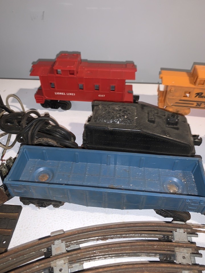 Vtg 36 Piece Lot LIONEL Marx O Gauge Train Set - Untested Engine Tracks ...
