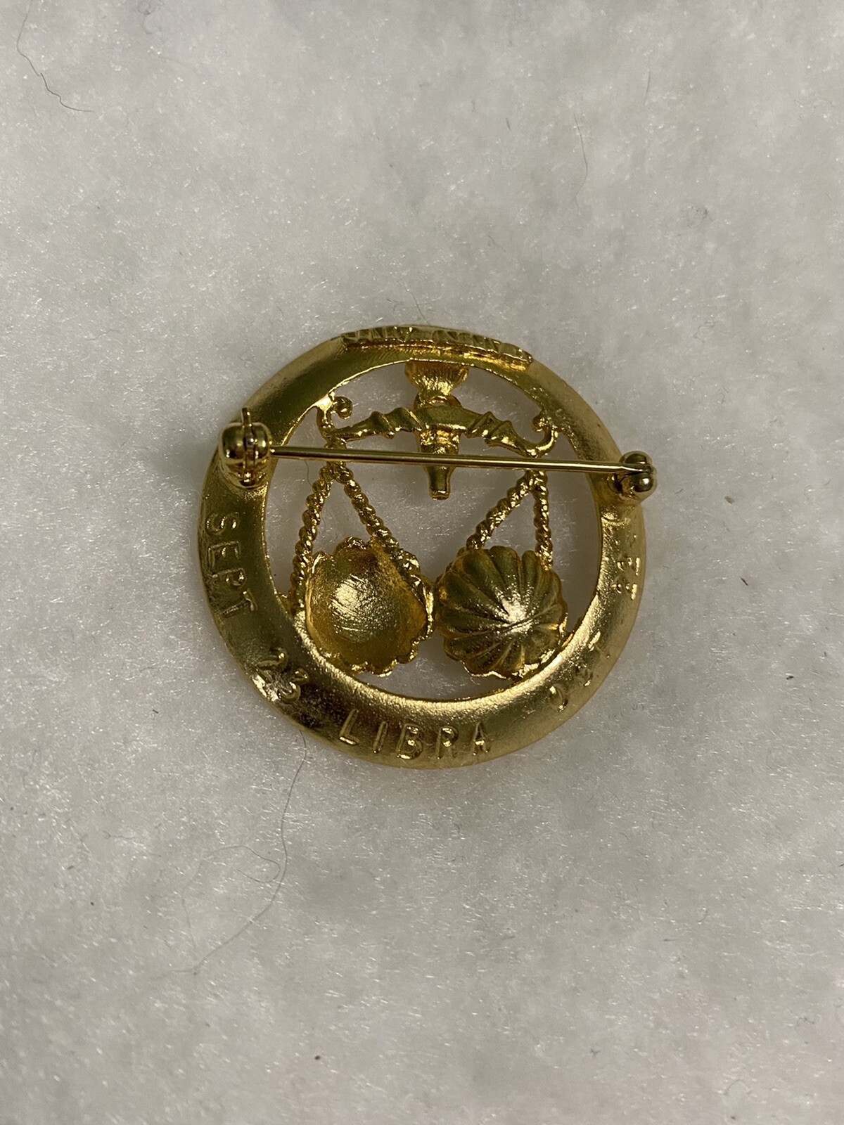 Vintage signed PARKLANE LIBRA Gold Tone Circle Brooch/Pin Astrology ...