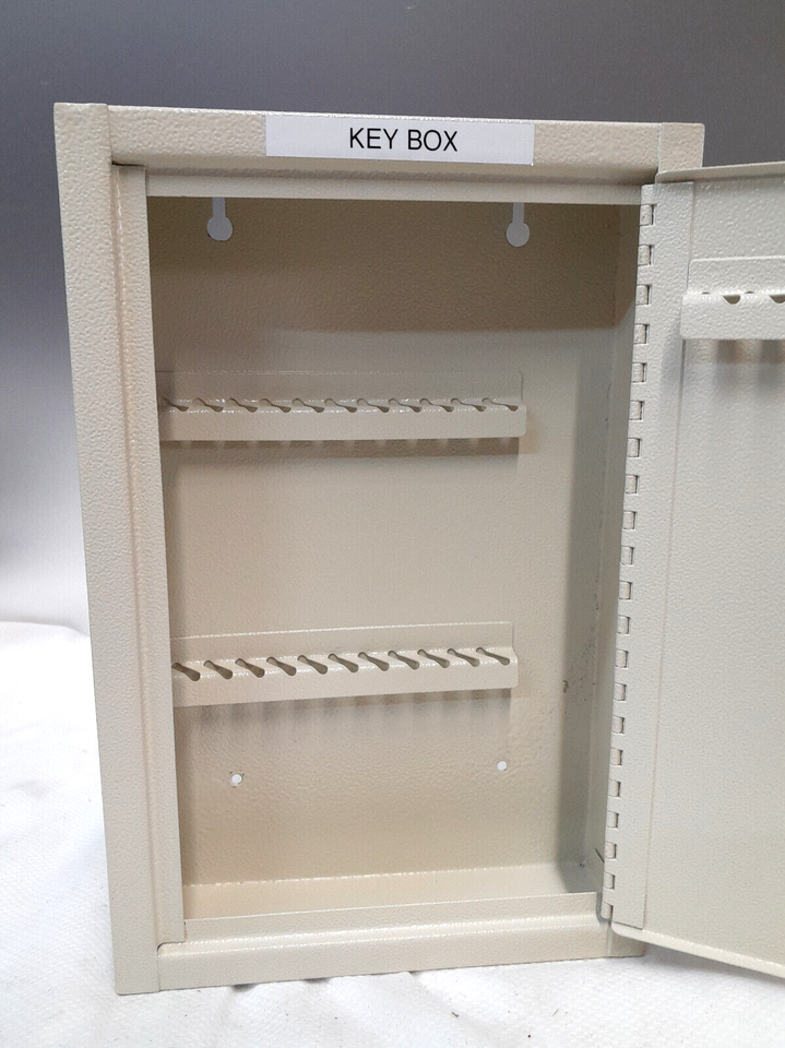 Uline H-1447 Keyed Locking Slotted 30 Key Cabinet - NO KEY | eBay