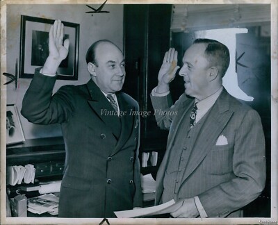 1943 Detroit Clerk Thomas Leadbetter Swears In John Ballenger Police ...