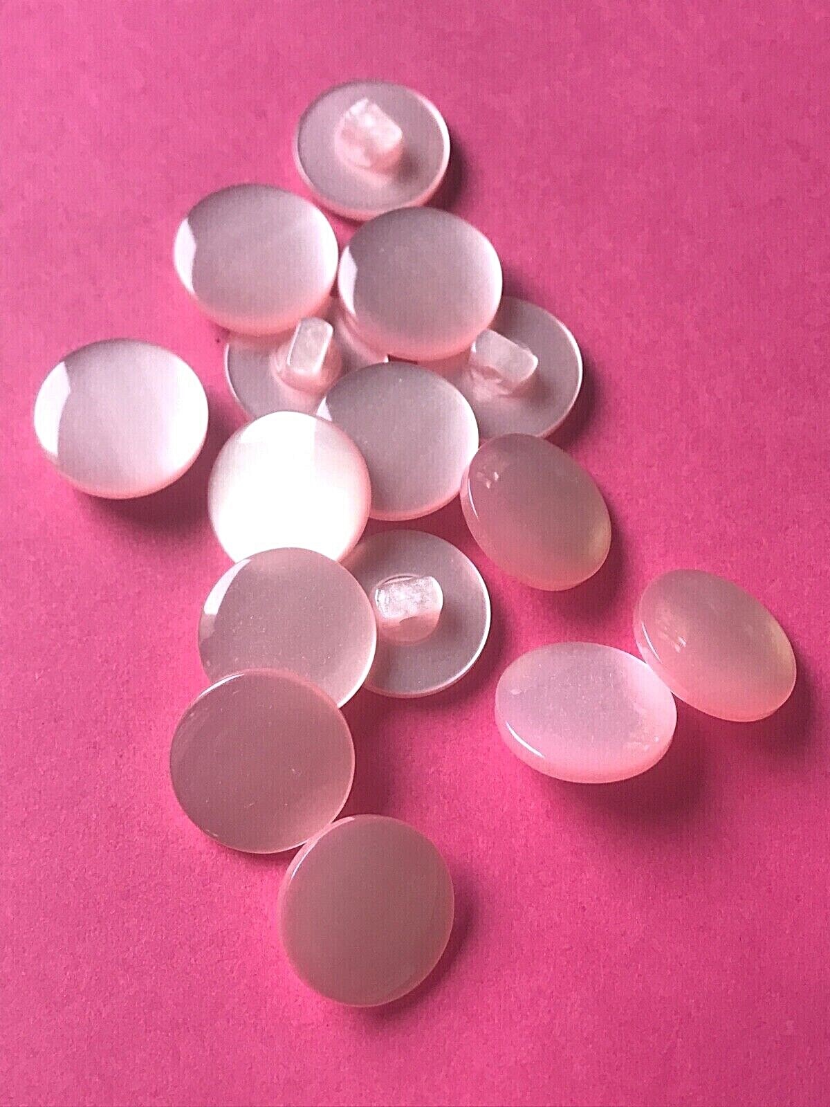 10 X LOVELY PALE PINK PEARLISED ROUND DOMED SHANK-BACK BUTTONS - 16 MM ...
