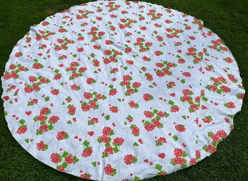 Vintage 70s VERA Neumann Floral Red Geraniums Round Tablecloth Summer ...
