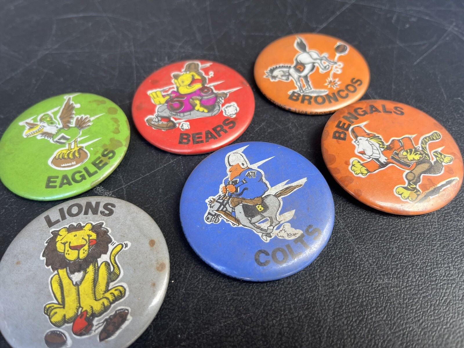 Lot of 8 Vintage 70s NFL Football Logo Team Buttons Pins Eagles ...