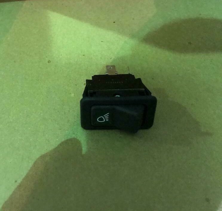 CNH OEM 133715A1 Rear Work Lights Rocker Switch Eaton 8951K962 | eBay