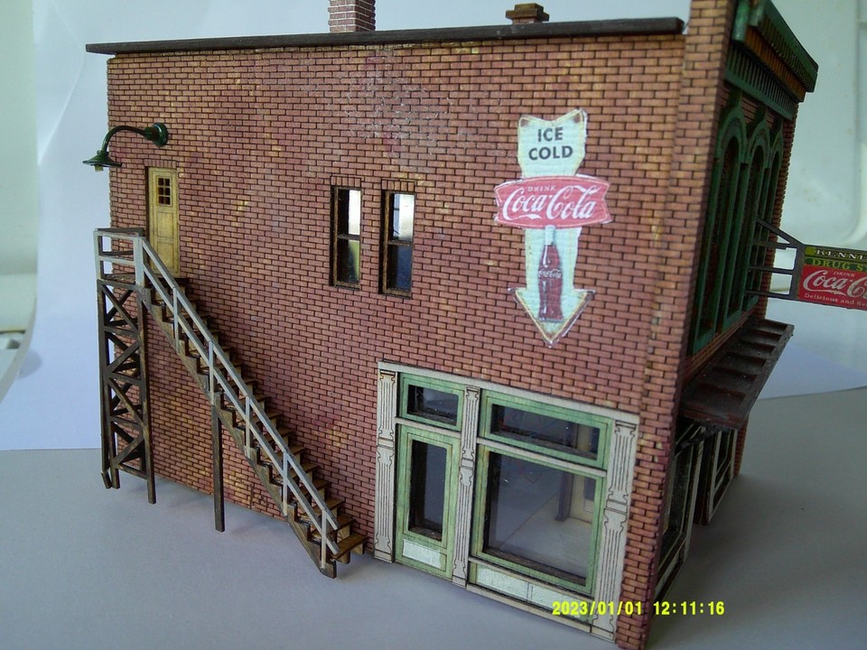 Red Arrow Lines HO Scale laser Kennedy Pharmacy Craftsman Kit FREE ...