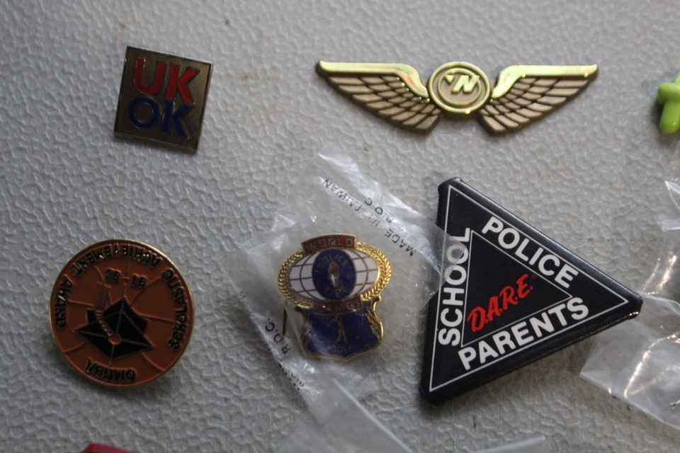 HUGE Mix Lot Of 35 Collector Pins Pinback Pins Lot | eBay