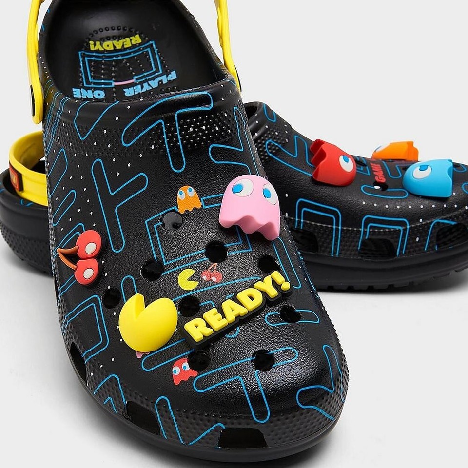 NIB Men Crocs X Pac-Man Classic Clog Black Maze Ghosts 2023 209321 001 ...