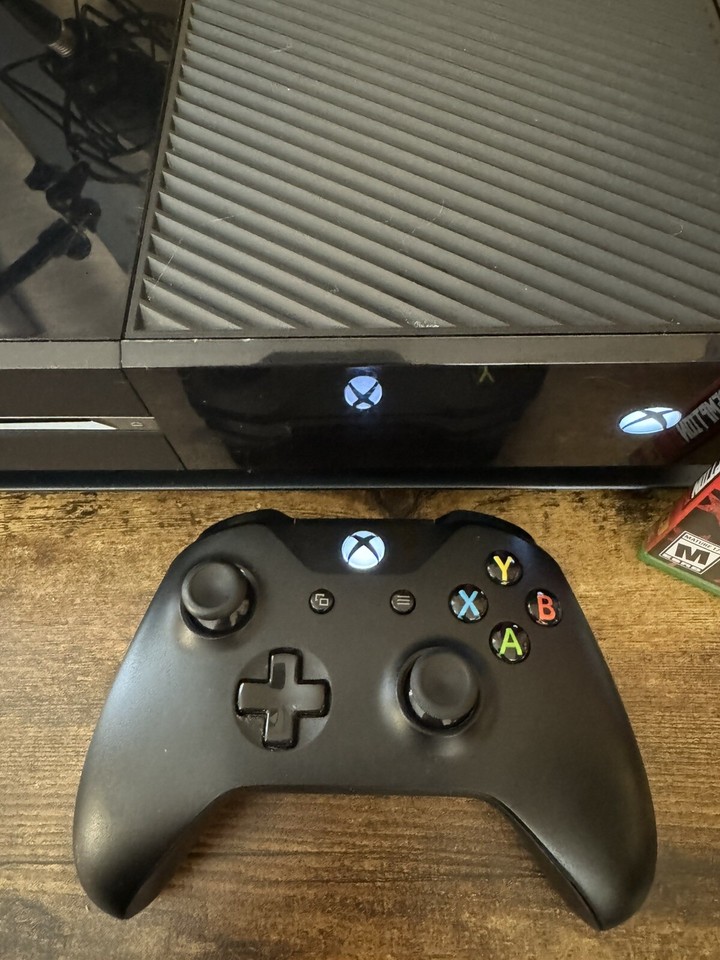 Microsoft Xbox One 500GB Console - Black (1540) - Includes Controller ...