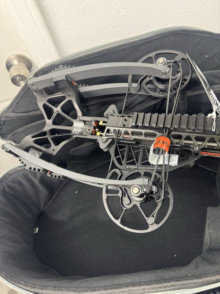 Ravin Crossbows R500 XK7 Crossbow Kit - And Extras Scope 815942020548| eBay