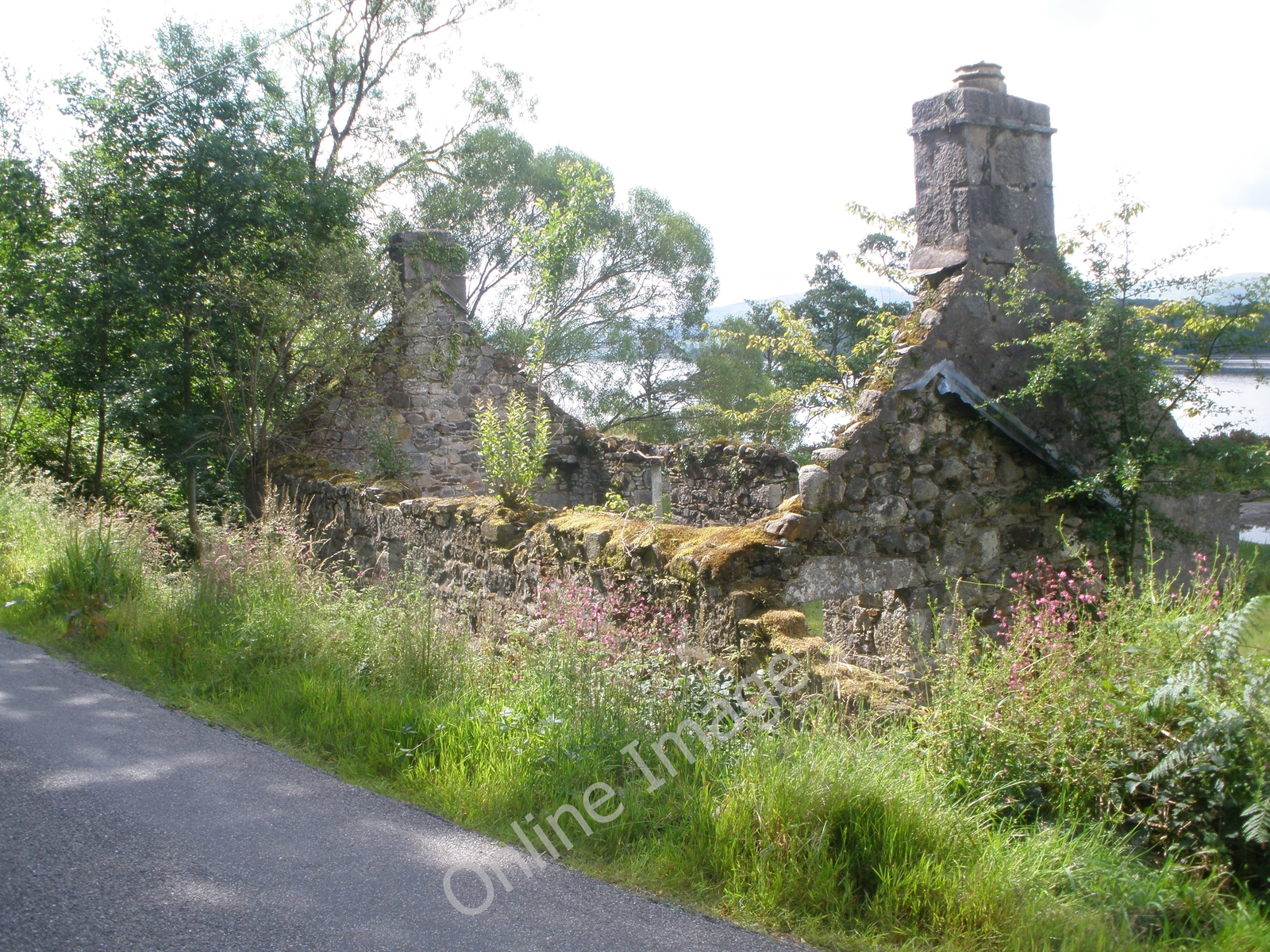 Photo 6x4 Ruined cottage of Kennacraig Inveresragan c2010 | eBay UK