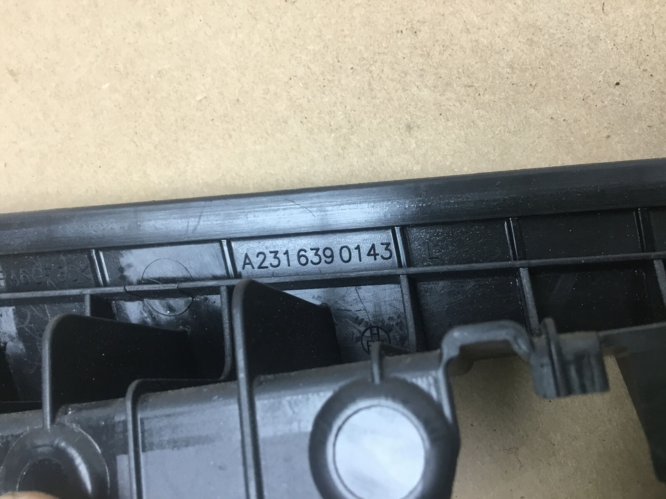 Mercedes SL550 R231 2013 Rear Left Quarter Window Filler Trim Cover 13 ...