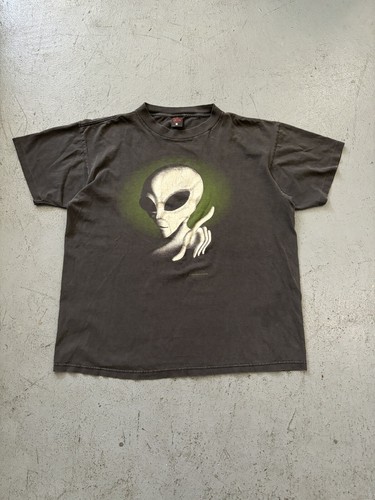 Vintage Alien Shirt Mens L Black 1995 Fashion Victim Glow in the Dark ...