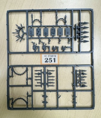 40K Chaos Marines Rhino Trophy Racks Spikes Chains Dozer Blades Vehicle ...