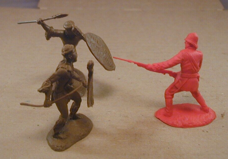 Conte 1/32 Lt. Chard & Zulu Warriors in Combat Vignette Scene ...