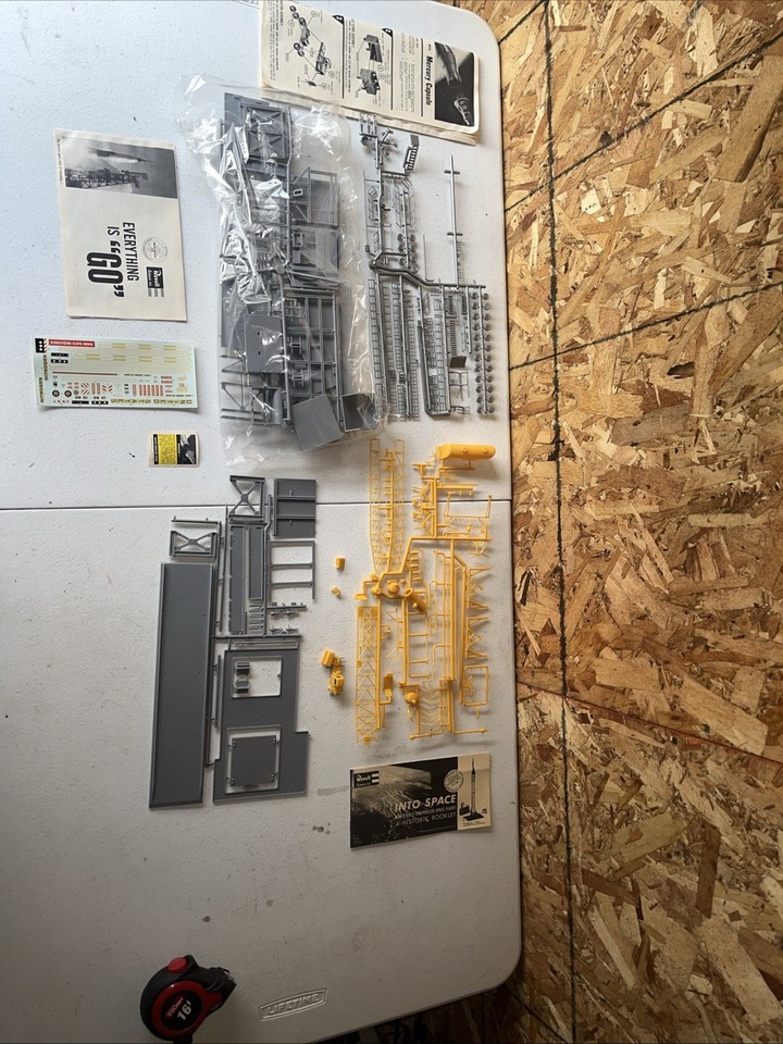 1962 REVELL - "EVERYTHING IS GO" FRIENDSHIP 7 MERCURY CAPSULE - MODEL ...