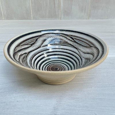 Contemporary Studio Pottery Incised 14cm Bowl Dish Impressed I C signed ...